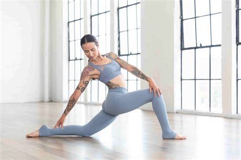 Lizard Pose Variations To Open Your Hips In Yoga Alo Moves
