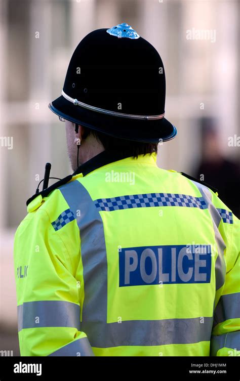 Uk Policeman Stock Photo Alamy