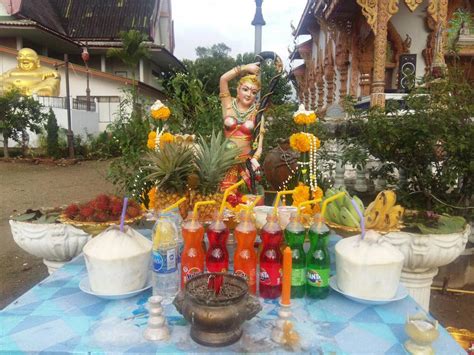 บูชาพระ เหนือน้ำ ค้ำแผ่นดิน พระแม่ธรณีองค์ใหญ่วัดบ้านอ่าย