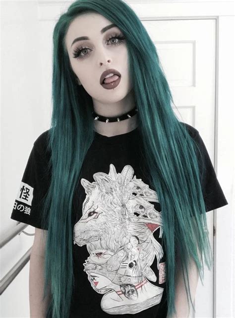 35 Edgy Hair Color Ideas To Try Right Now Edgy Hair Color Edgy Hair Hair Styles