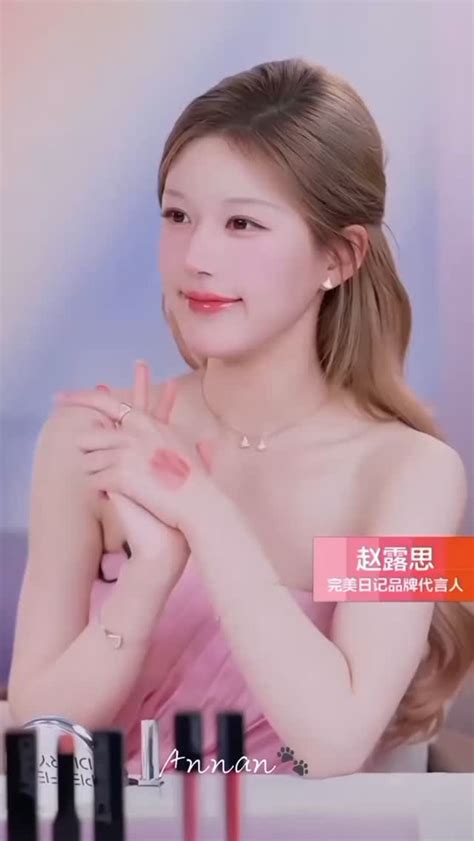 你喜欢穿衬衫还是背心？ ️ 💞𝒇𝒐𝒍𝒍𝒐𝒘 Rosy91198 𝒇𝒐𝒓 𝒎𝒐𝒓𝒆~ 🌸chinese🎏國子監來了個女弟子 桑祈