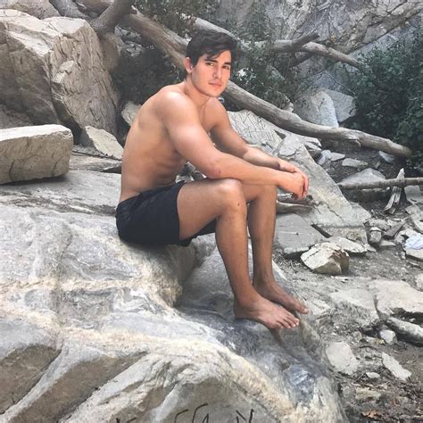 Henry Zaga S Feet