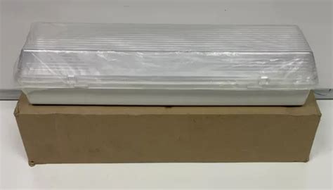 Weatherproof Prime Line Bulkhead Clear Polycarbonate Diffuser Ple23p