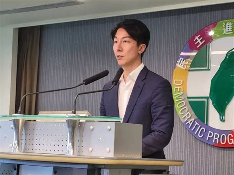 影／為黃子佼案直播對峙統神！吳崢：他一直跳針「毛骨悚然」 政治快訊 要聞 Nownews今日新聞