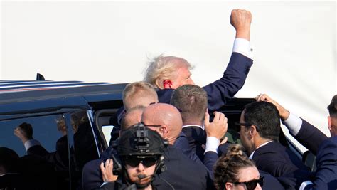 Атентат на Трампа на митингу у Пенсилванији Бивши председник се осећа