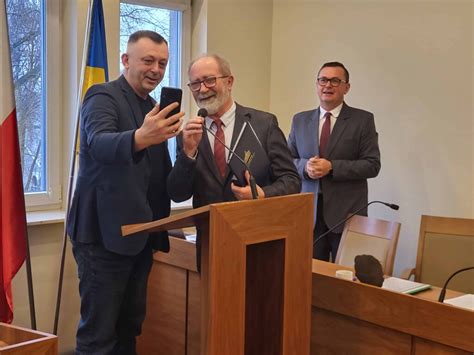 Rada Najwyższa Ukrainy odznaczyła wójta Jana Brodę i naczelnika Roberta