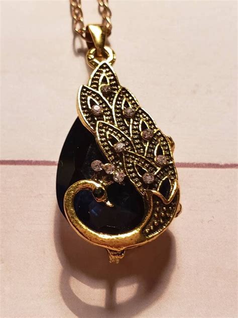 Vintage Sapphire Peacock Gem