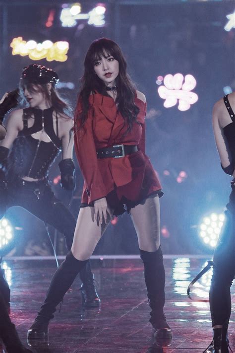 Ghim Của Nguyễn Thị Trên Cheng Xiao Vương