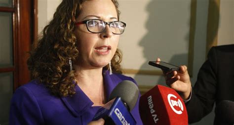 Rosa Bartra “ppk Debería Instar A Sepúlveda A Que No Le Corra A La