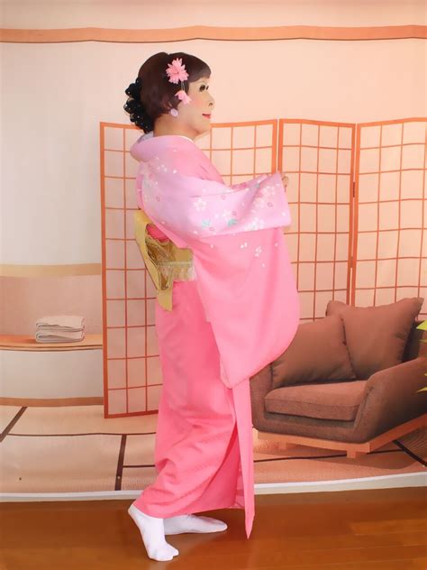 愛のフォトコレクション ピンク地に桜花柄の小振袖