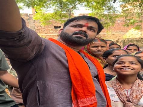 Lok Sabha Elections 2024 Bhojpuri Star Pawan Singh Interacted With The