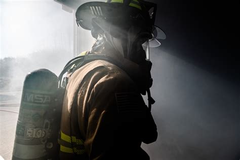 Dvids Images 182nd Airlift Wing Firefighters Execute Structural