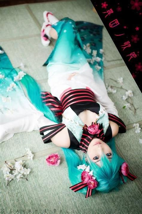 Hatsune Miku Tomia Cosplay Mediasetset