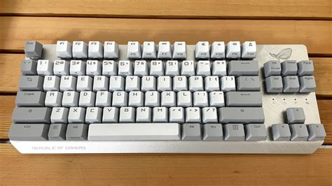 Asus Rog Strix Scope Nx Tkl Moonlight White Review Pristine And Compact Can Buy Or Not