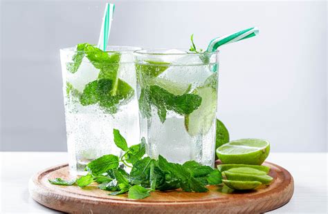 948168 Mint Leaves Drinking Glass Cocktail Leaves Drinking Straw