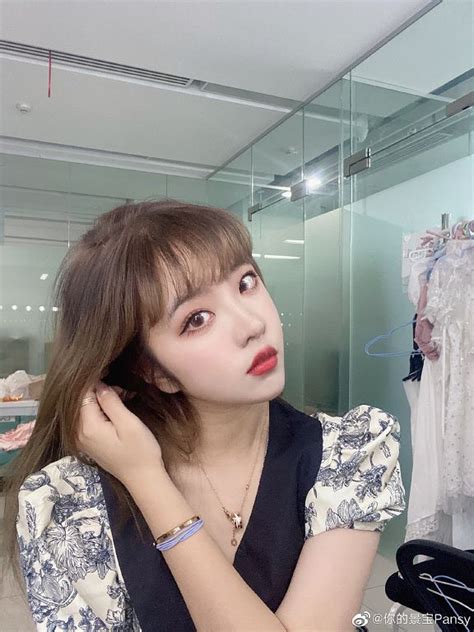 女大十八變！正妹曝「黑皮膚、小眼睛」超驚人舊照 網全看傻