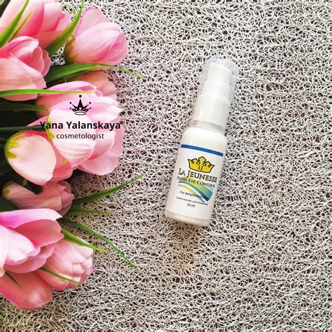 Косметолог Киев Девочки а вы ухаживаете за кожей вокруг глаз Отличное летнее средство