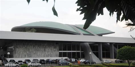 Sistem Multi Partai Jadi Peluang Lapangan Pekerjaan Bagi Caleg