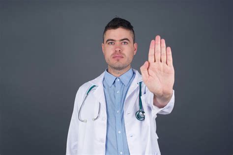 Medici Aggrediti Numeri In Aumento E Iniziative In Vista