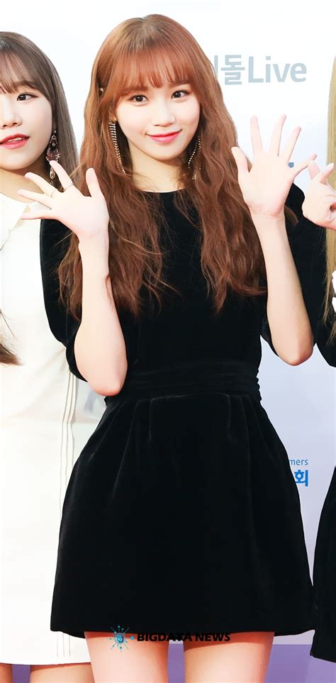 Big포토 아이즈원izone 김채원 하이 헬로우 안녕~ 난 채원이라고 해