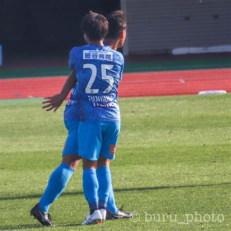 ぶるっく On Twitter ブラウブリッツ秋田 決勝点となる2点目が入った場面 〜チームのトラックをバックに〜