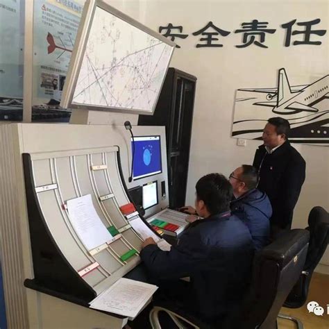 丽江机场航务部对见习进近管制员开展阶段性ads B模拟机考核能力飞行孙亚林
