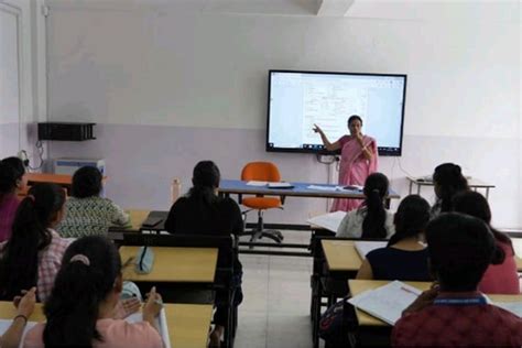 Indira College Of Arts Commerce And Science Pune Campus Photos Virtual