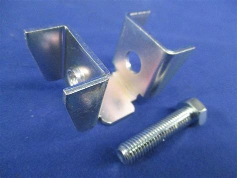 Yahooオークション 吊り金具 吊り金具用横揺れ補強金具10個入 Hbu