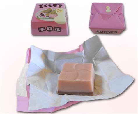 さくらもちになった、チロルチョコ Pure Life ～おいしく、楽しく、健康に。～
