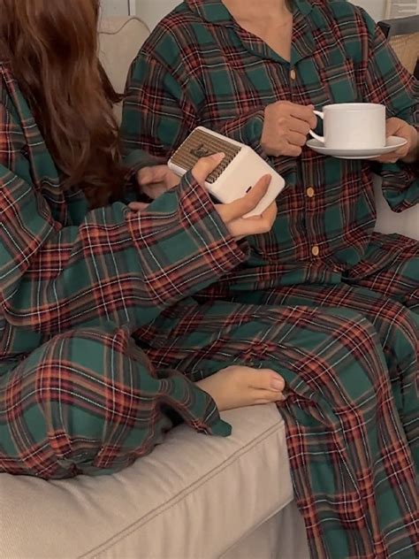 해피데이 ⚡주문폭주🔥hmade 피치기모면 벤즈 크리스마스 체크 커플 긴팔 파자마 세트 2color 직진배송