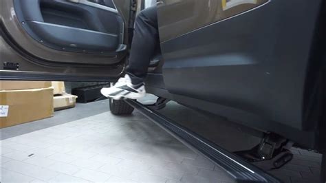 랜드로버 디펜더 전동사이드스텝 Youtube