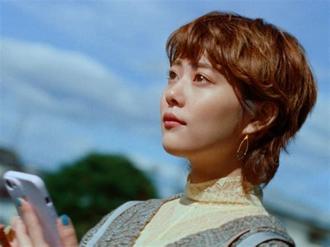 高畑充希さんが坂を訪ねる「ポケモン Go」新cm 第1弾は「函館・基坂編」 函館経済新聞