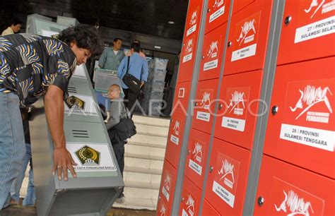 VERIFIKASI PARTAI ANTARA Foto