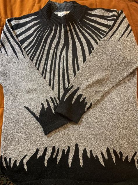 Кофта вовняна — ціна 60 грн у каталозі Кардигани Купити жіночі речі за доступною ціною на Шафі