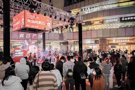 黎明即起桂城已活生龙活虎的醒神桂城好久不见 市民广场 国潮 活动