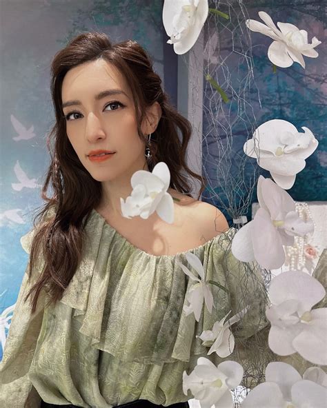Lara Liang Veronin 梁心頤 🔔 熱騰騰開票啦～ 南拳媽媽《我回來了》澳門站：經典歌曲首次開唱，視聽效果全新升級！而且重點
