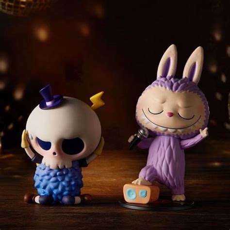 POP MART The Monsters Labubu ชดไดอารแสนซนตกตาขยบแขนขาไดเดสกทอป