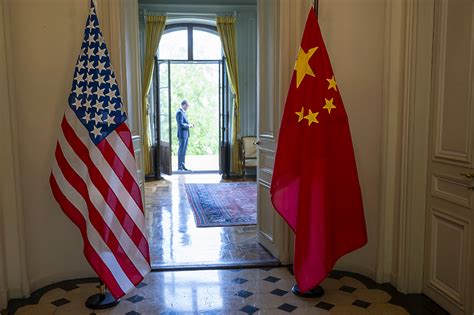 Тръмп заплаши Китай със 100 процентни мита европейските пазари се сринаха