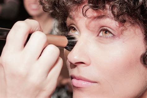 How To Do Makeup With Only Foundation And Powder Saubhaya Makeup