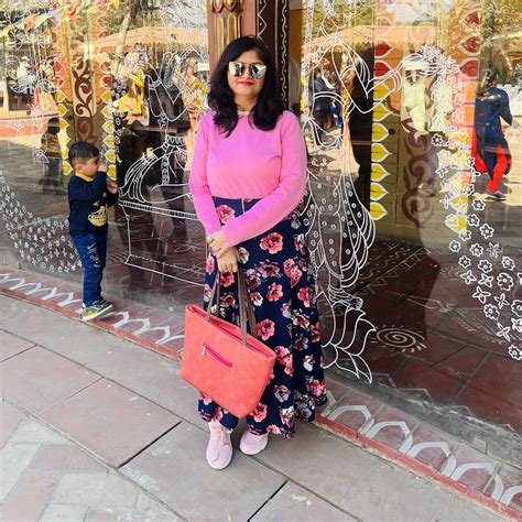 Deepa Tiwari Vlogs Youtube