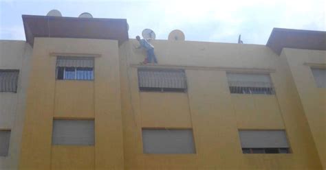 Le360ma طنجة شاب يحاول الانتحار قفزا من عمارة بسبب الإرث
