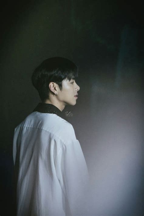 Pin By Jugu On June Ikon 아이곤 Ikon Songs Ikon Junhoe Ikon Wallpaper