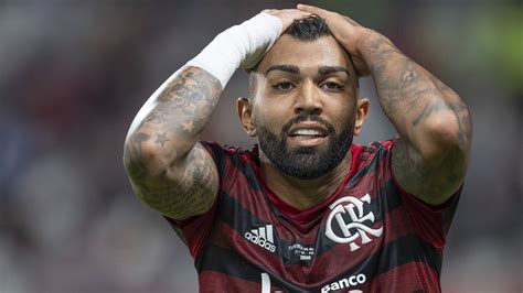 Flamengo Gabriel Barbosa ‘gabigol Hizo Fiesta Con 80 Mujeres Equipo