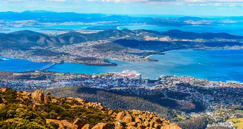 10 Reasons Why You Should Visit Tasmania - LAKAMA LUXURY TRAVEL