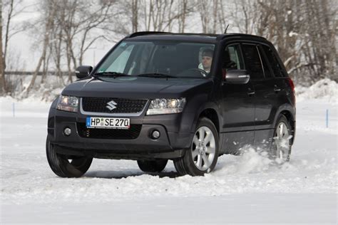 Suzuki Grand Vitara 5 ти дверный цены отзывы характеристики Grand Vitara 5 ти дверный от Suzuki
