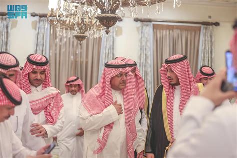 اجتماعي نائب أمير المنطقة الشرقية يقدم التعازي لمحافظ حفر الباطن