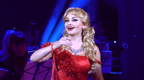 Элеонора Джулик Танголита Из оперетты Бал в Савойе Youtube