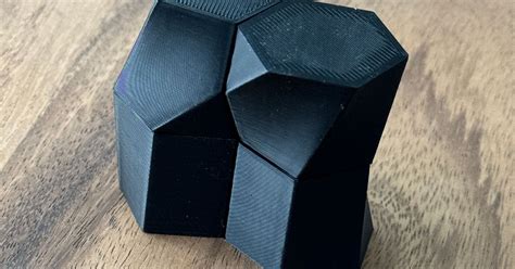 Stout Scutoid By Imandrewpons Download Free Stl Model