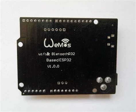 esp32 wemos d1 r32 2 4 ghz wi fi bluetooth плата в формате arduino