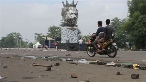 Tragedi Kanjuruhan Maut Dalam Kepulan Gas Air Mata Eraid